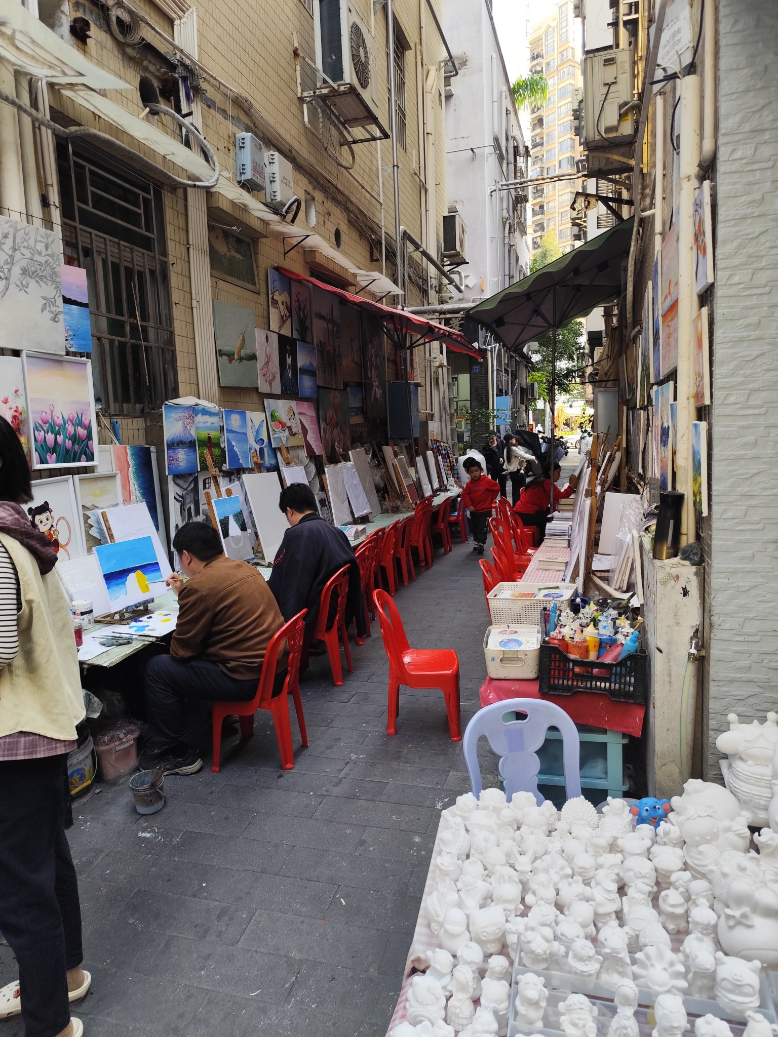 [ESSAY] “Dafen Transformed: From Painting Factory to Pre-Fab Cool Zone ...